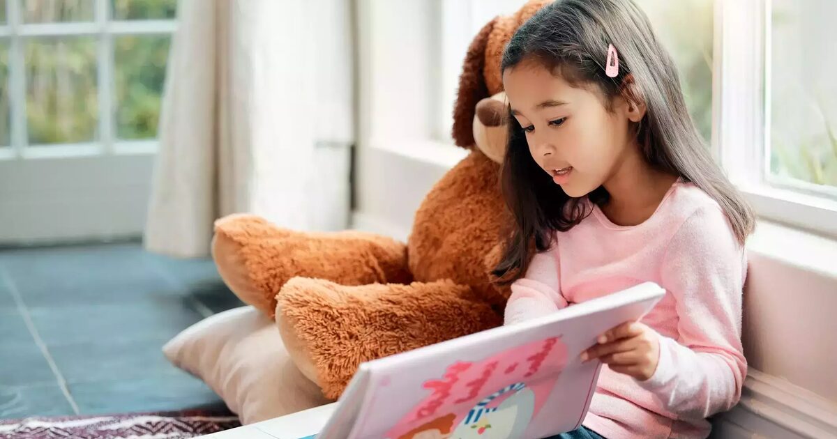 Reading in Spanish Is Easier Than You Might Think | Sol Book Box